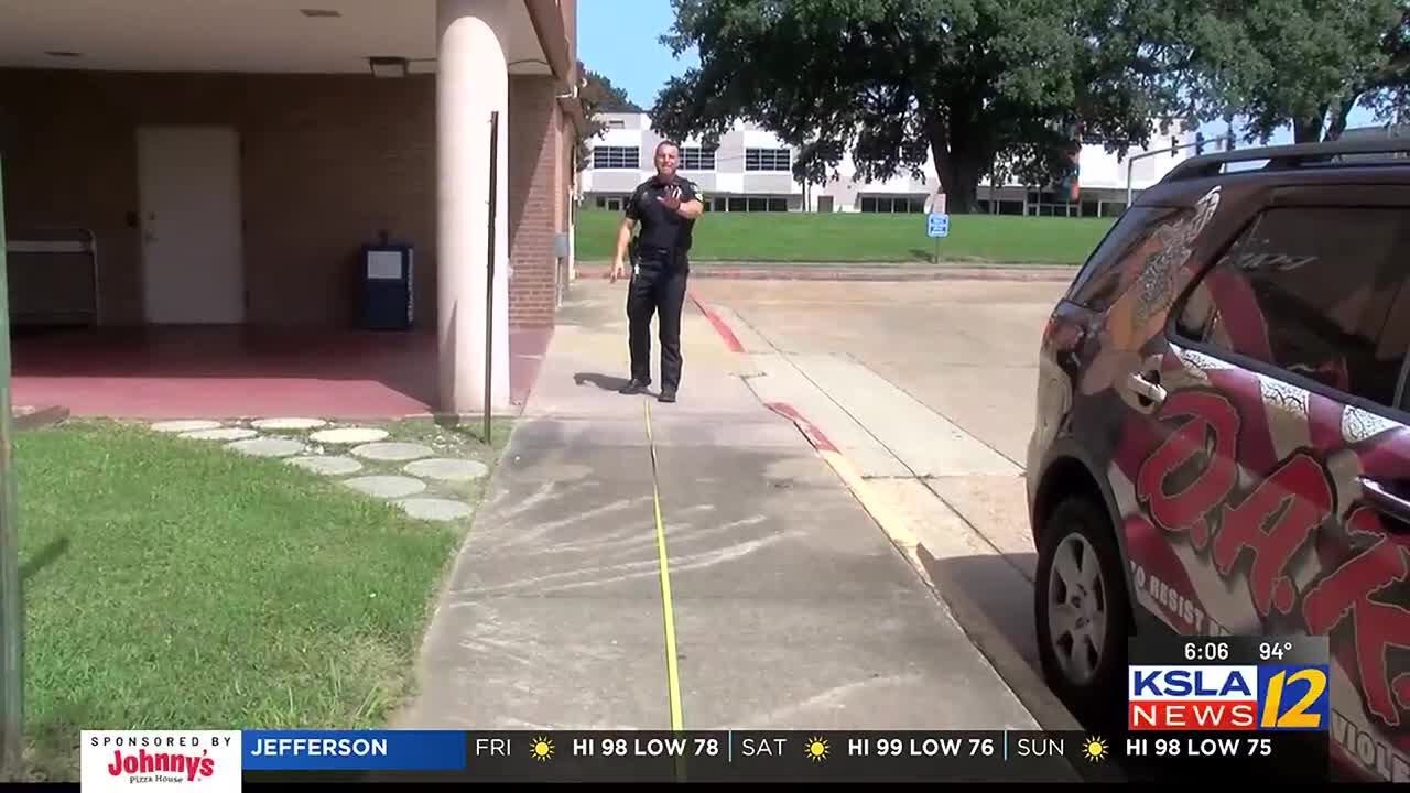 New law imposes 25-foot police buffer zone; news organizations sue to overturn it - YouTube