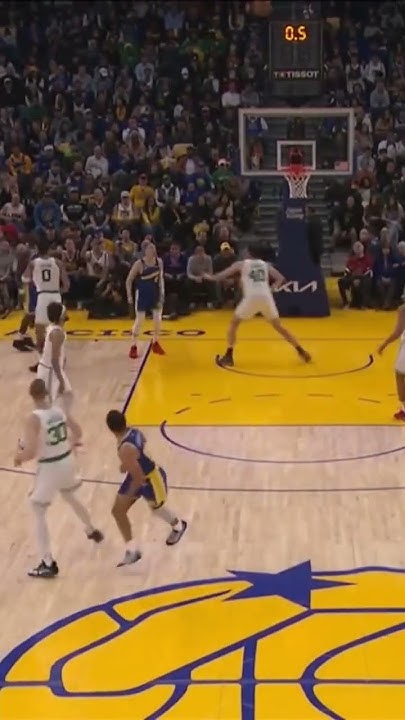 Steph Curry insane turnaround three to beat the buzzer 🤯🤯🤯 - YouTube