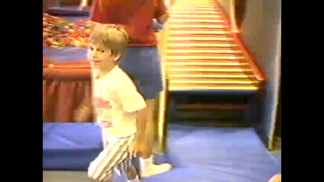 Adam's 5th Birthday at Discovery Zone - YouTube
