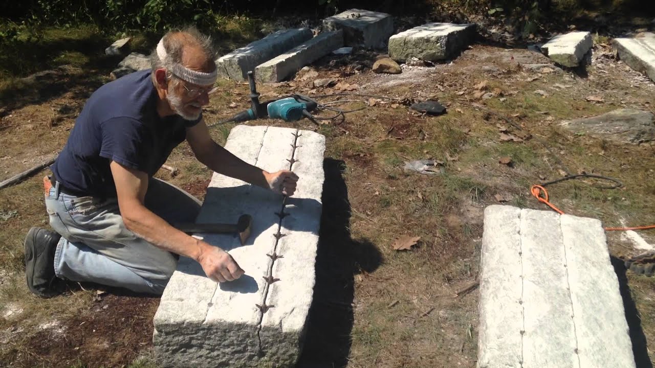 splitting granite the old-fashioned way - YouTube