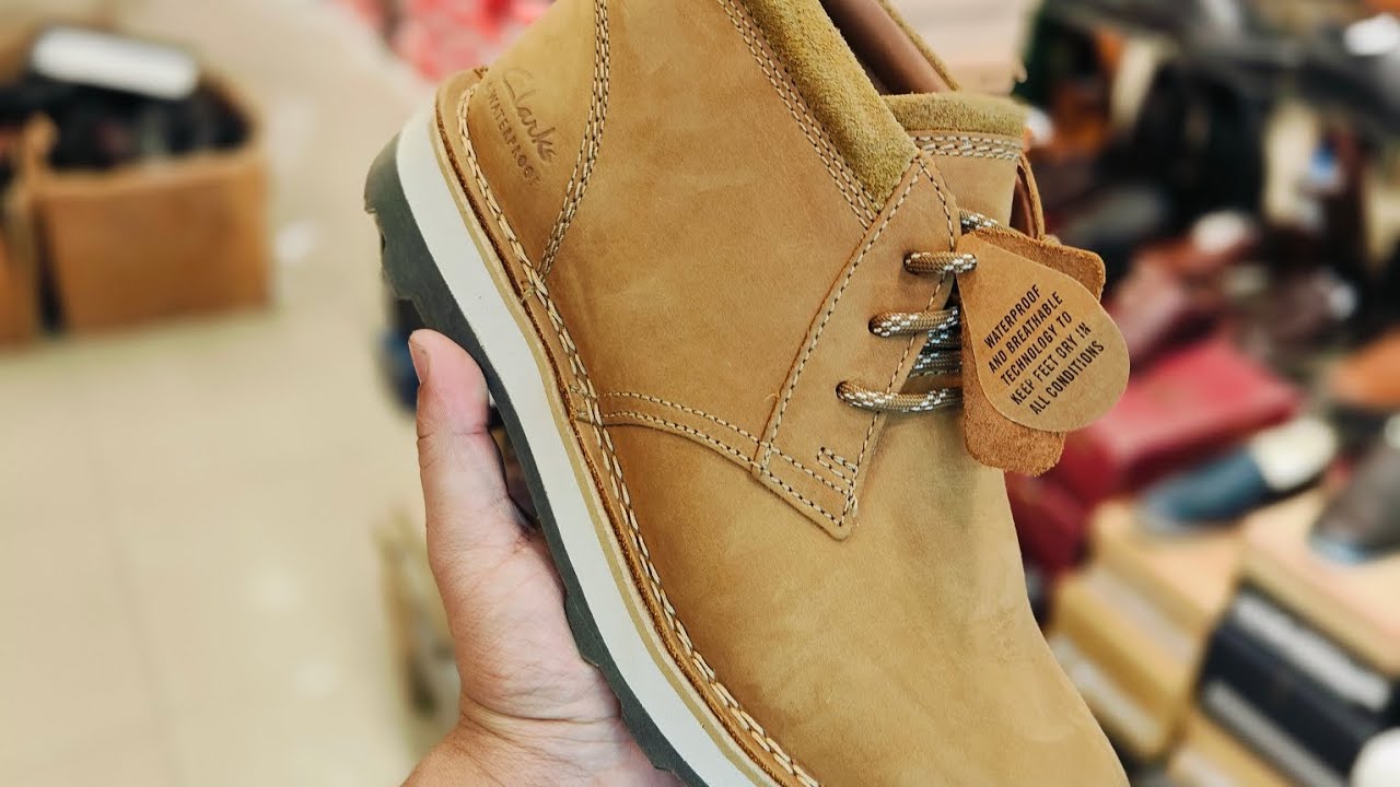 Ultra luxury shoes collection export surplus shoes in Delhi, Cheapest ...