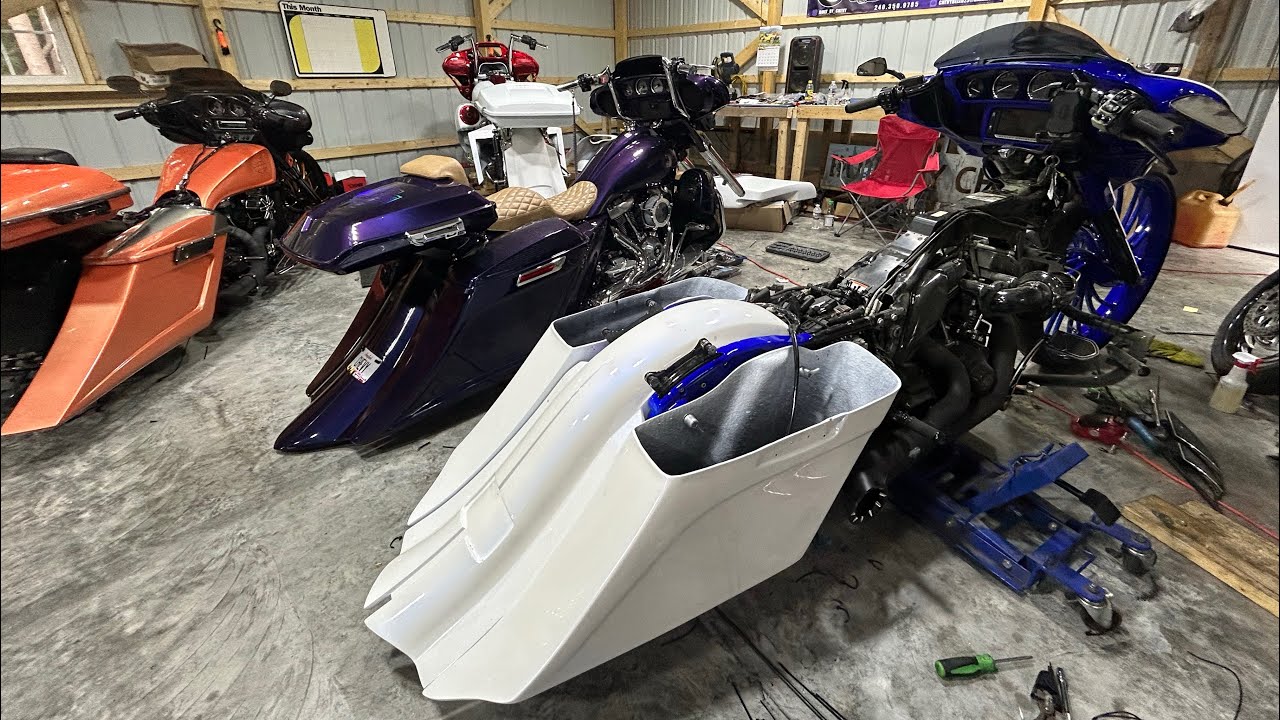 CUSTOM 30” CVO STREET GLIDE BUILD - YouTube