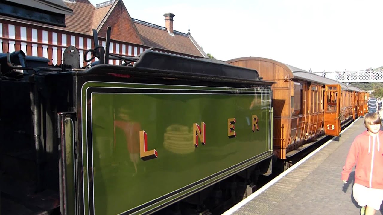 Awesome Steam Train - 40s Weekend at Sheringham - YouTube