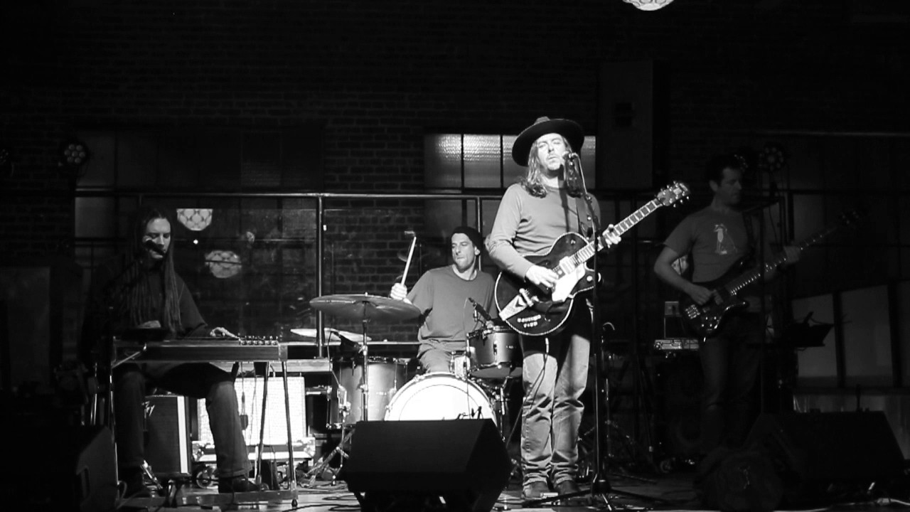 Matt Hopper & The Roman Candles "Curse" - YouTube