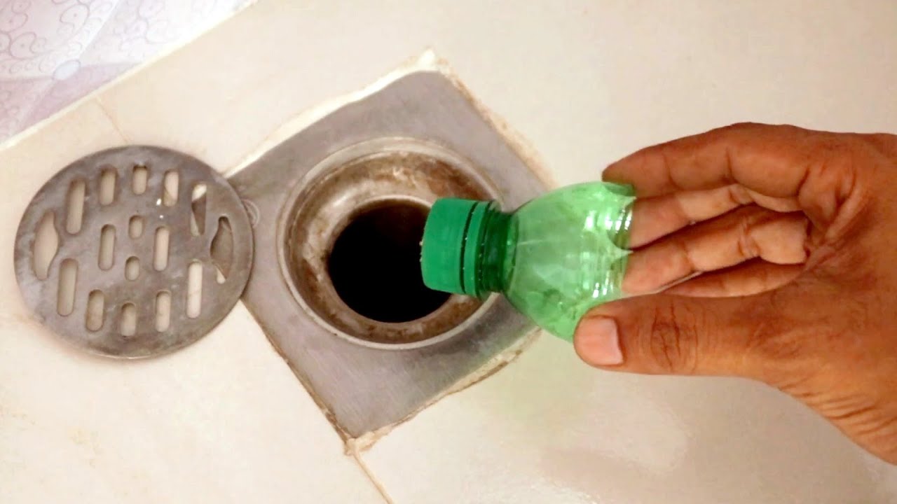 For This Reason You Should Put A Bottle In Your Bathroom Drain Right ...