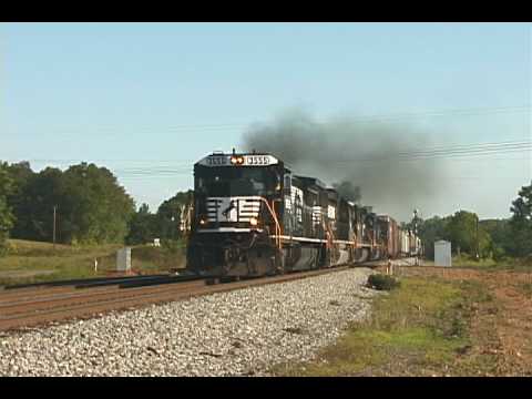 NS B32-8 #3555 leads NS #347 at Brice, Georgia - 5/13/06 - YouTube