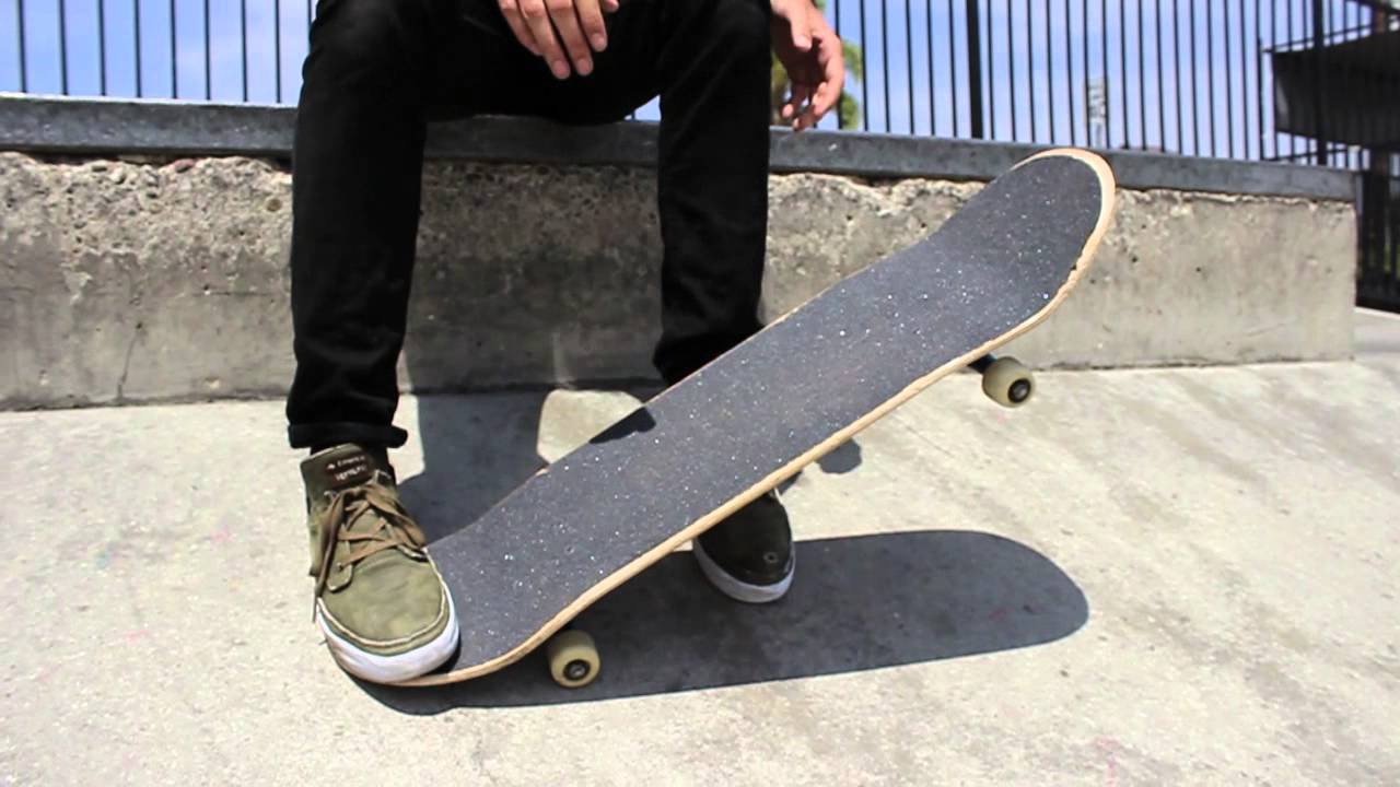 How To Tre Flip - YouTube