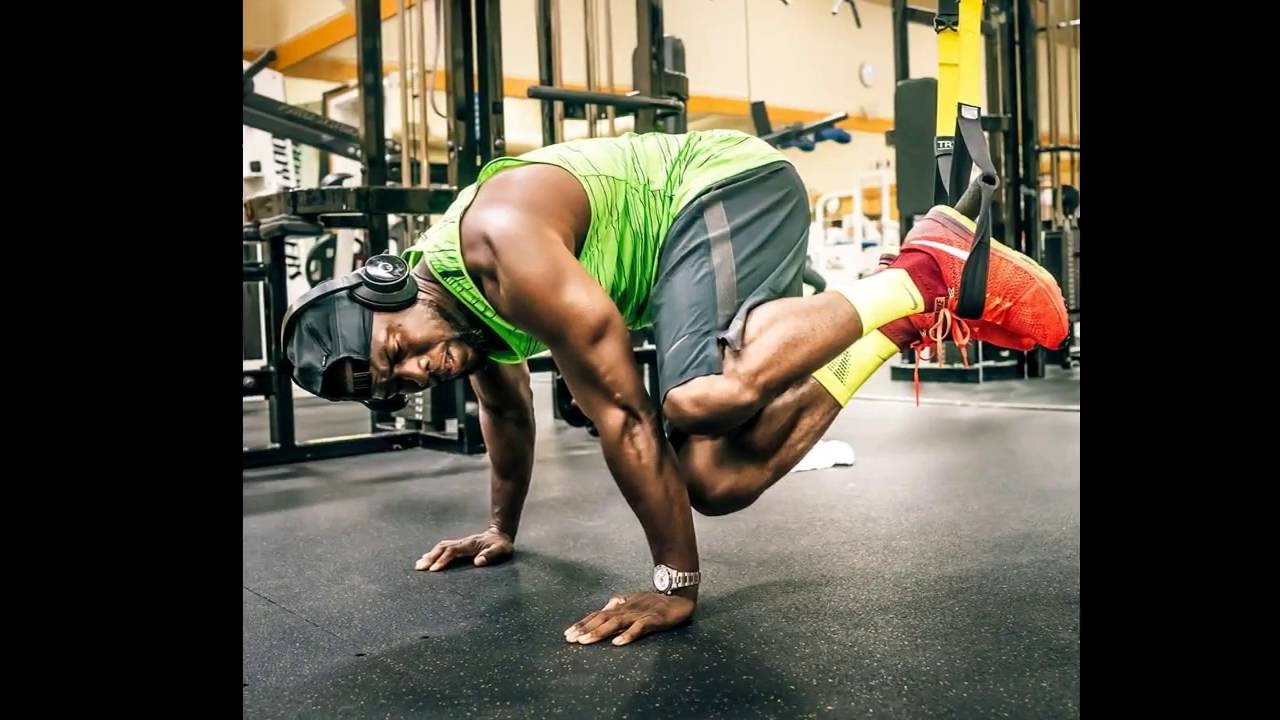 KEVIN HART NEW HEADPHONE PARTNERSHIP WITH MUZIK CONNECT - YouTube