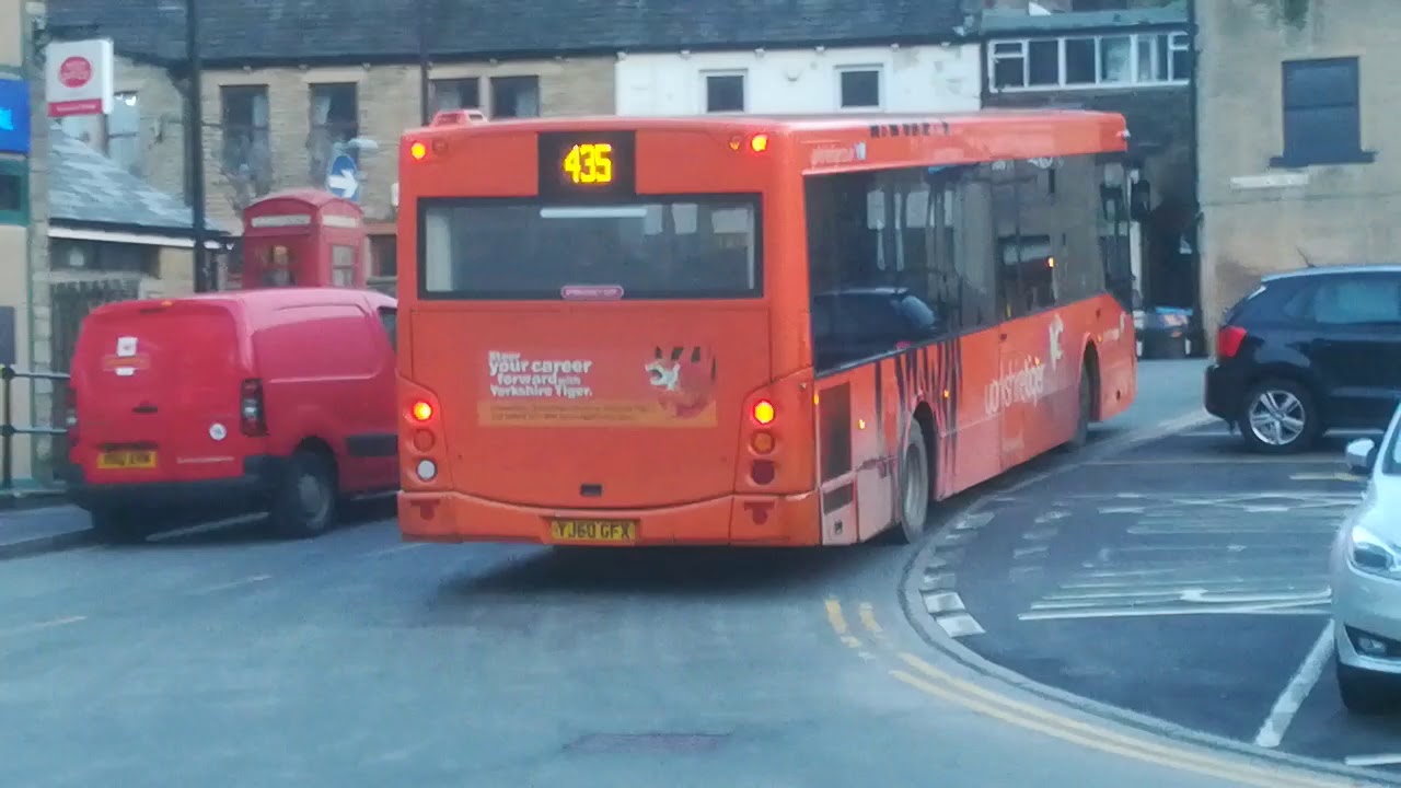 Bus spotting in Holmfirth 06.02.2019 - YouTube