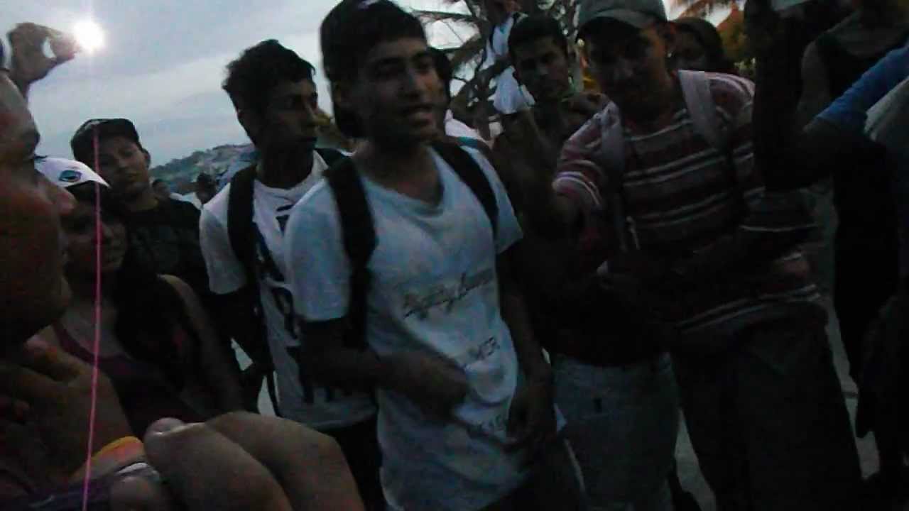 Dominic Girt vs Grillo (Evento en la playa tamarindo). - YouTube