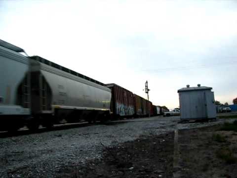 NS C40-9W #8896 (With K3LA horn!) and 6 Helpers Lead an Eastbound Mixed Freight - YouTube
