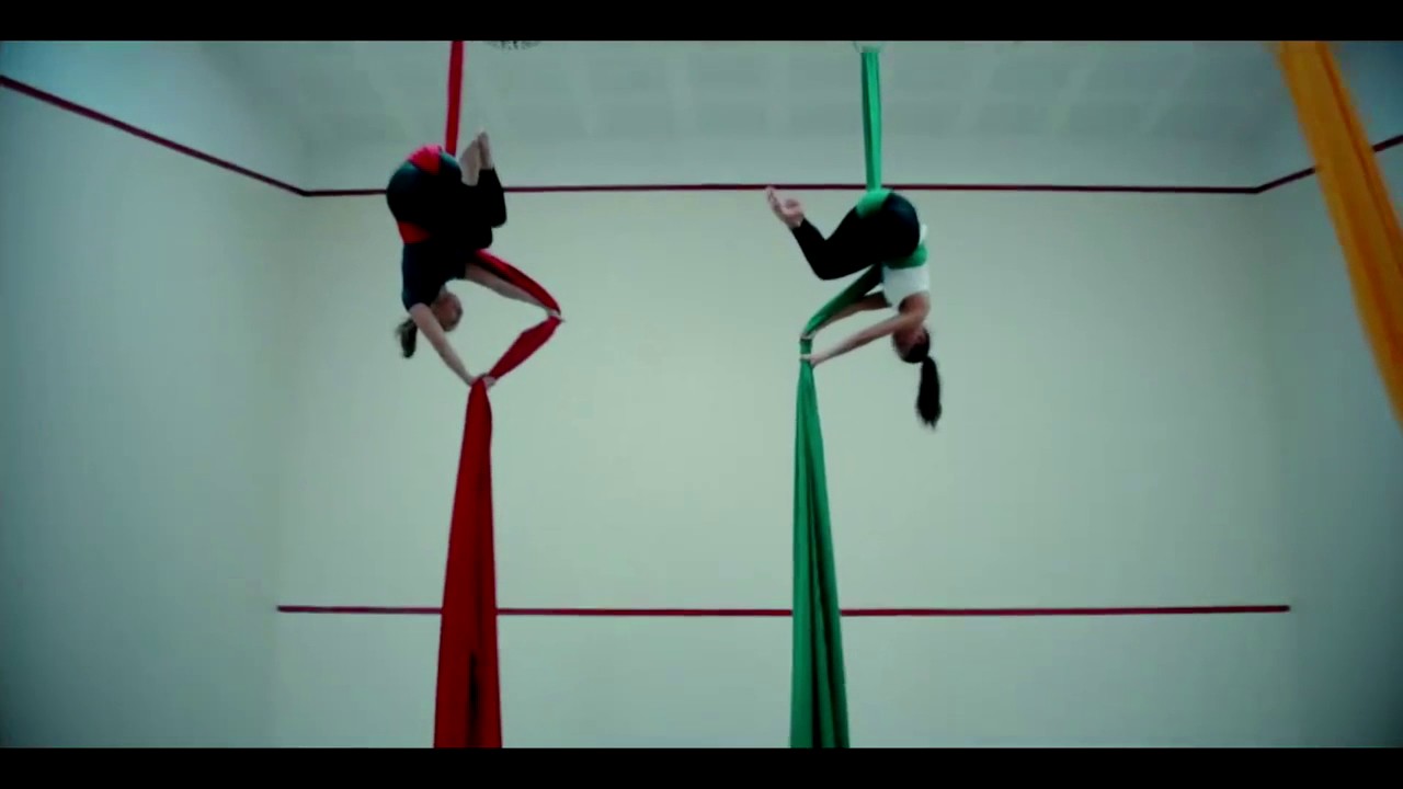 The club Port Baku - YouTube