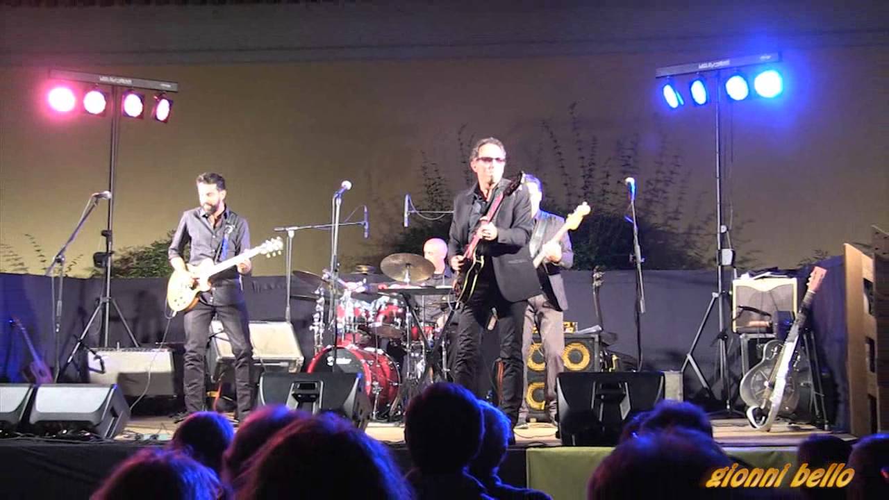 Fabio Treves Blues Band in concerto 2015 a Besozzo - YouTube