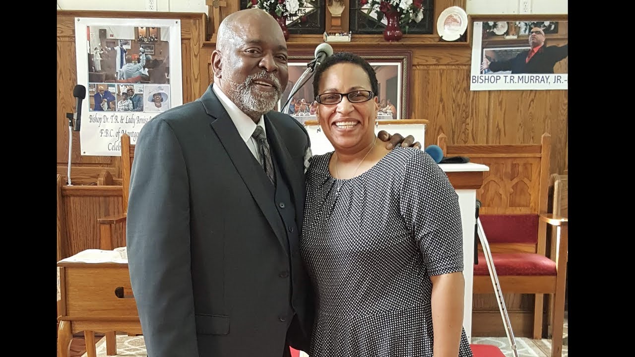 MIN. LARRY AND SIS. STACY MEDCALF LIVE - YouTube