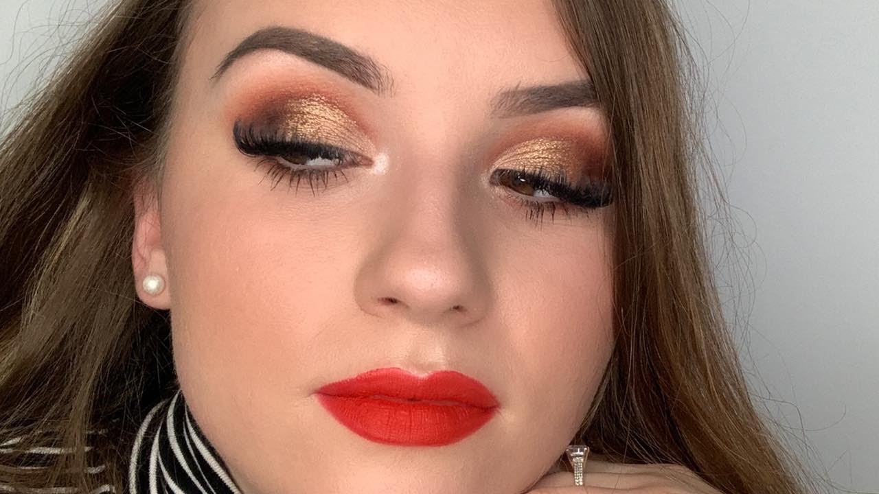 Machiaj Classic cu Buze Rosii! 💄 - YouTube