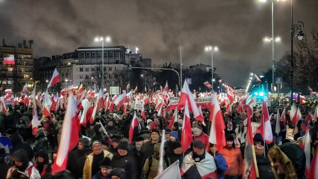 Obudź się Polsko ma - Marsz Wolnych Polaków - YouTube