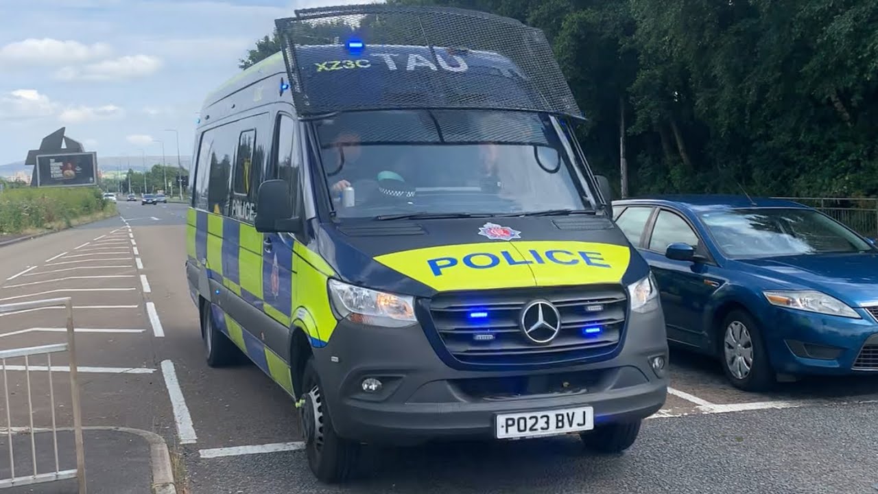 Mercedes Benz Sprinter Tactical Aid Unit Responding Greater Manchester ...