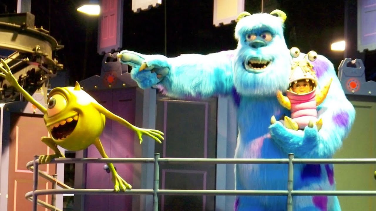 Monsters Mike & Sulley to the Rescue ride - Disneyland Adventure Park ...