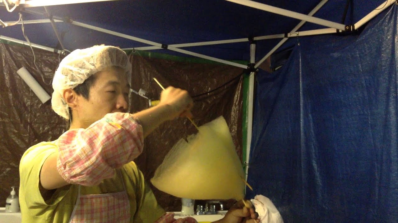 Making Fancy Cotton Candy, Flower Cotton Candy in Surrey Night Market ...