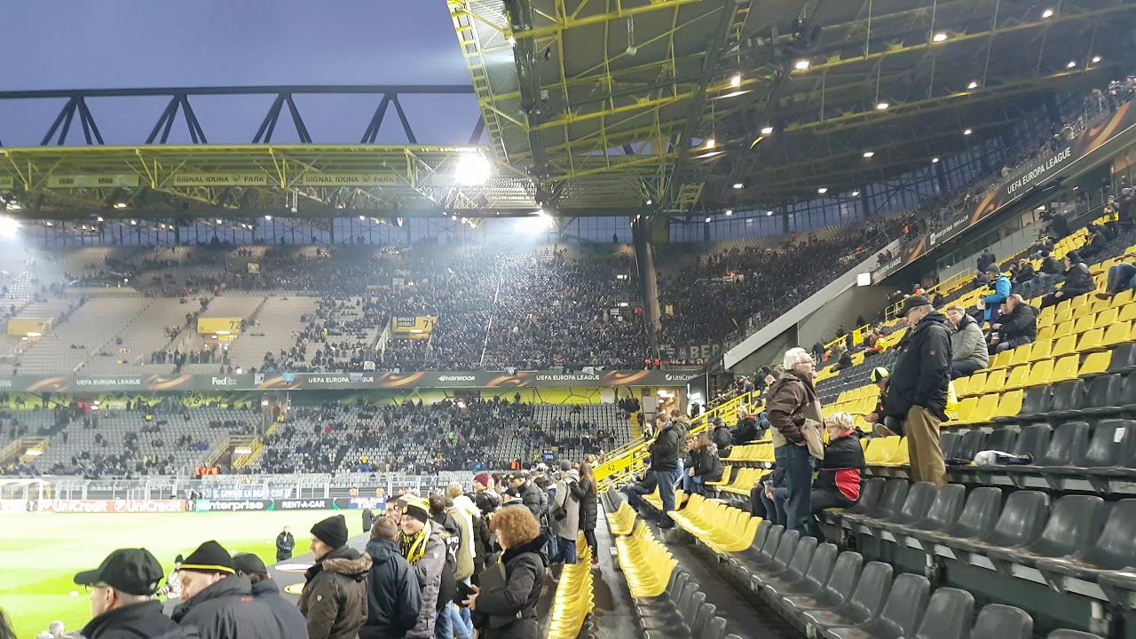 Bergamo Fans in Dortmund "begrüssen" Ultras BVB - YouTube