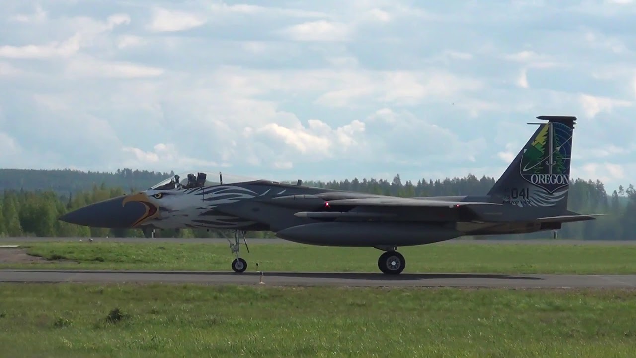 Oregon Air National Guard 75th Anniversary F-15 Eagle with a special ...