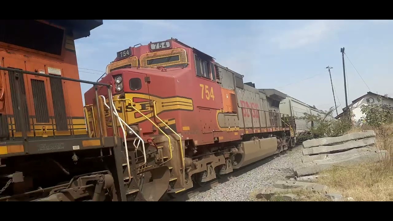 Bnsf 7342 @FXE-4011 carrusel Juárez-gdl 2+2 BNSF 754 BNSF 5455 DASH 9-44CW(remotas) - YouTube