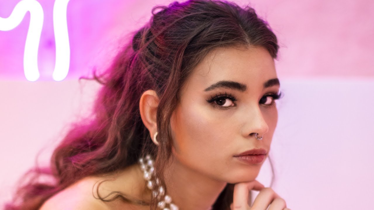 AMAZING Photoshoot Ideas For Beginners | Behind The Scenes - YouTube