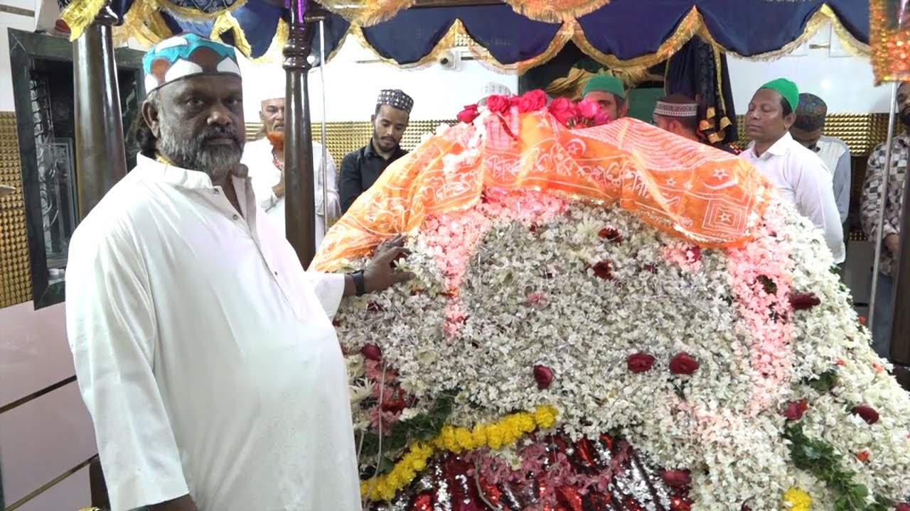 chembur vashi naka DARGAH में URS मेला में भारी भीड़,JALALUDDIN SHAH ...