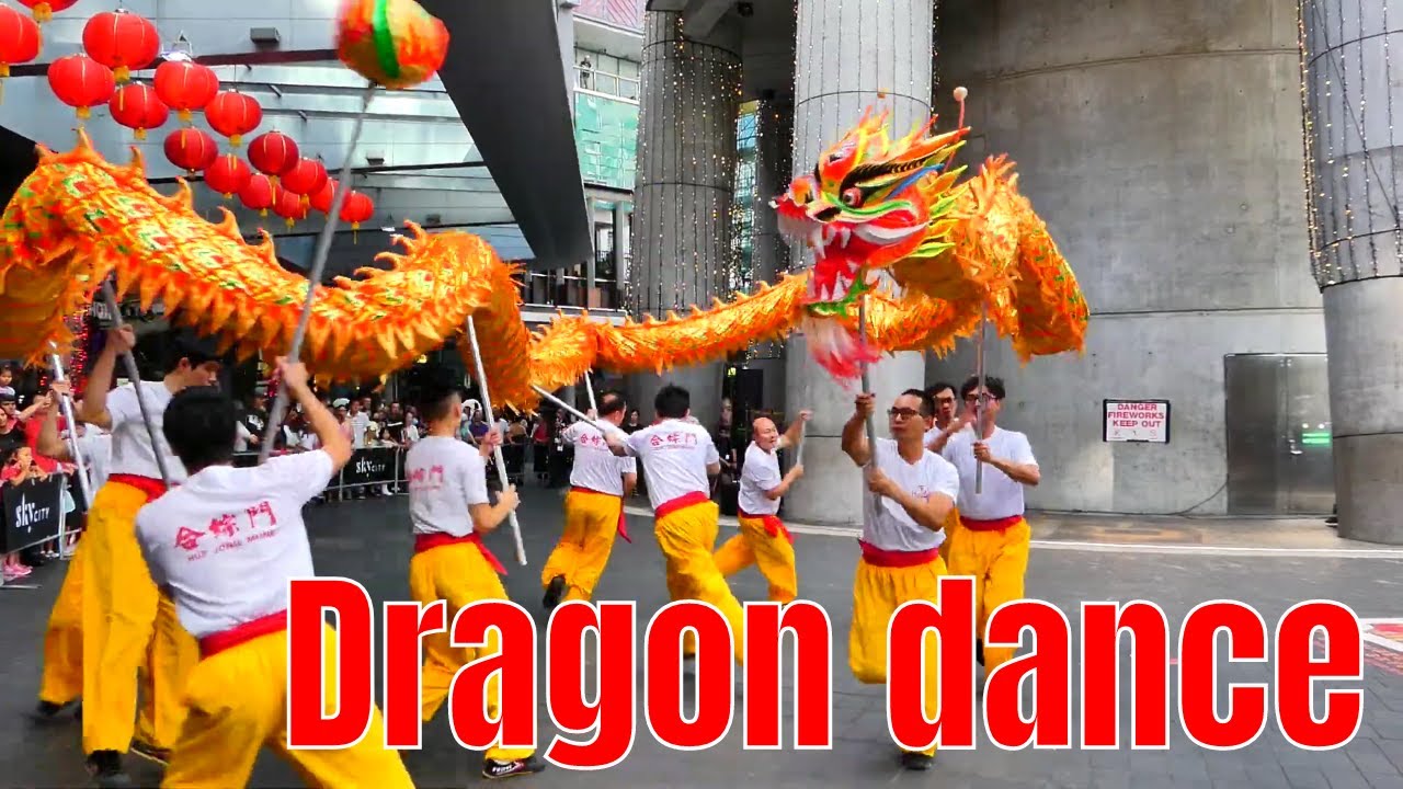Chinese dragon dance, SkyCity Auckland - YouTube