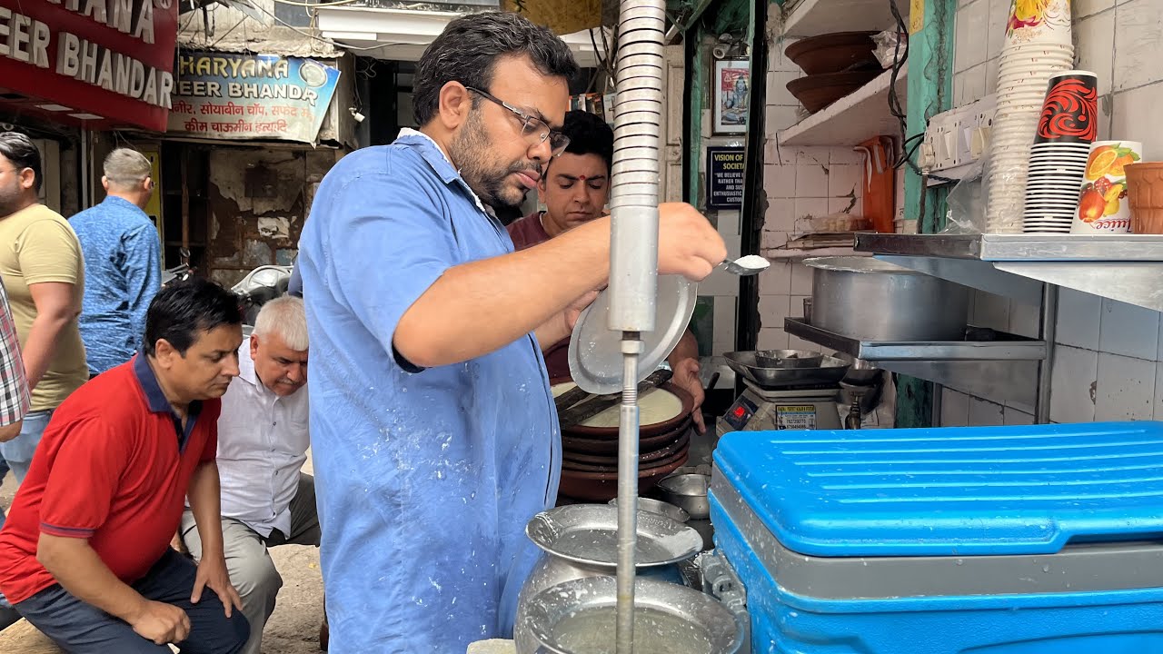 Delhi’s Popular Punjabi Lassi | 80 Years Old Lassi Shop | Indian Street ...
