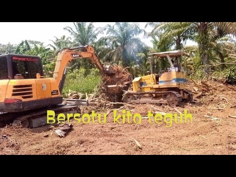 DUA ALAT BERAT mini menyatukan kekuatan💪 - YouTube