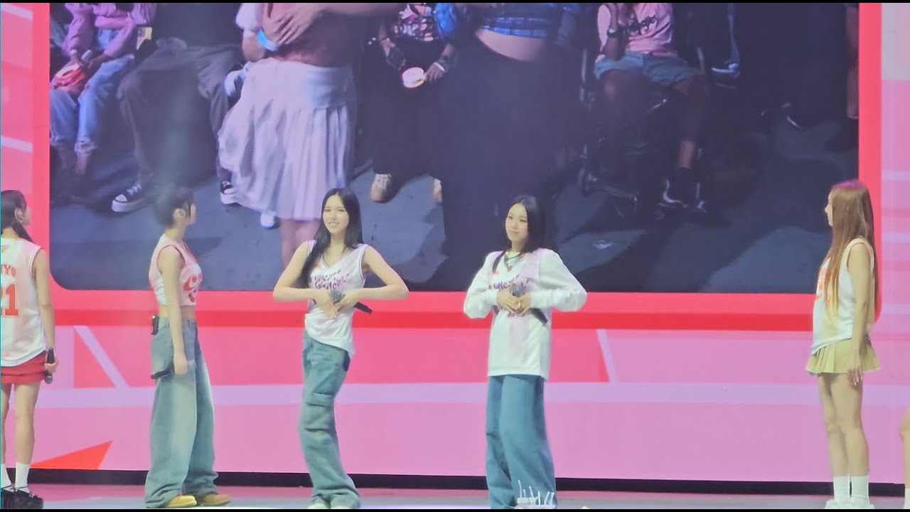 Twice 트와이스 Oishi Fanmeet Flavor Remix and Dance Challenge - YouTube