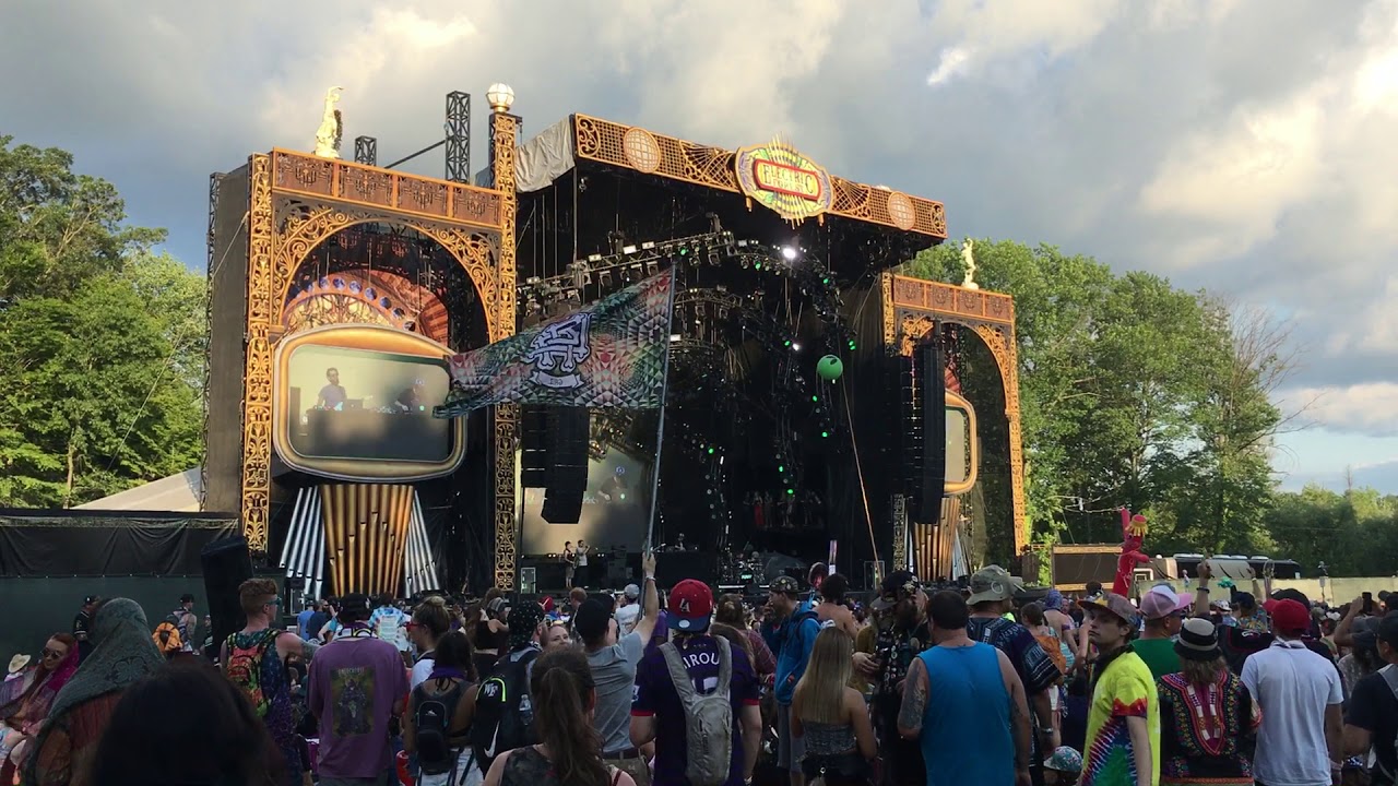 Manic Focus Live Band Electric Forest 2018 - YouTube