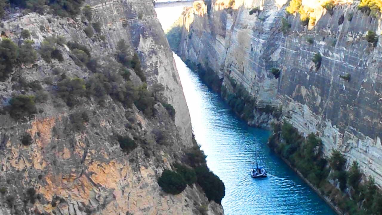 Μη φοβάσαι μικρούλι πέρνα άφοβα, δεν είναι οι...Συμπληγάδες Πέτρες, ο ...
