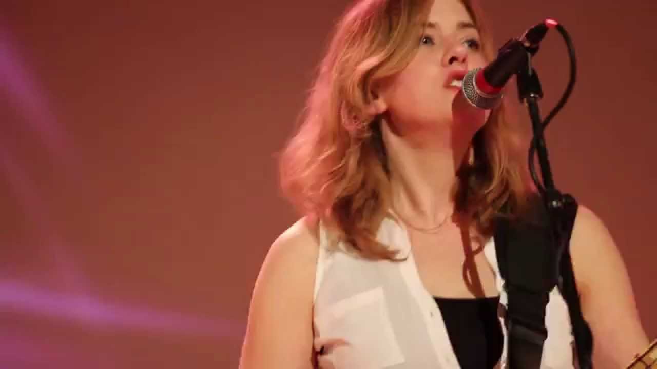 Katy Guillen and the Girls perform, "??" - YouTube
