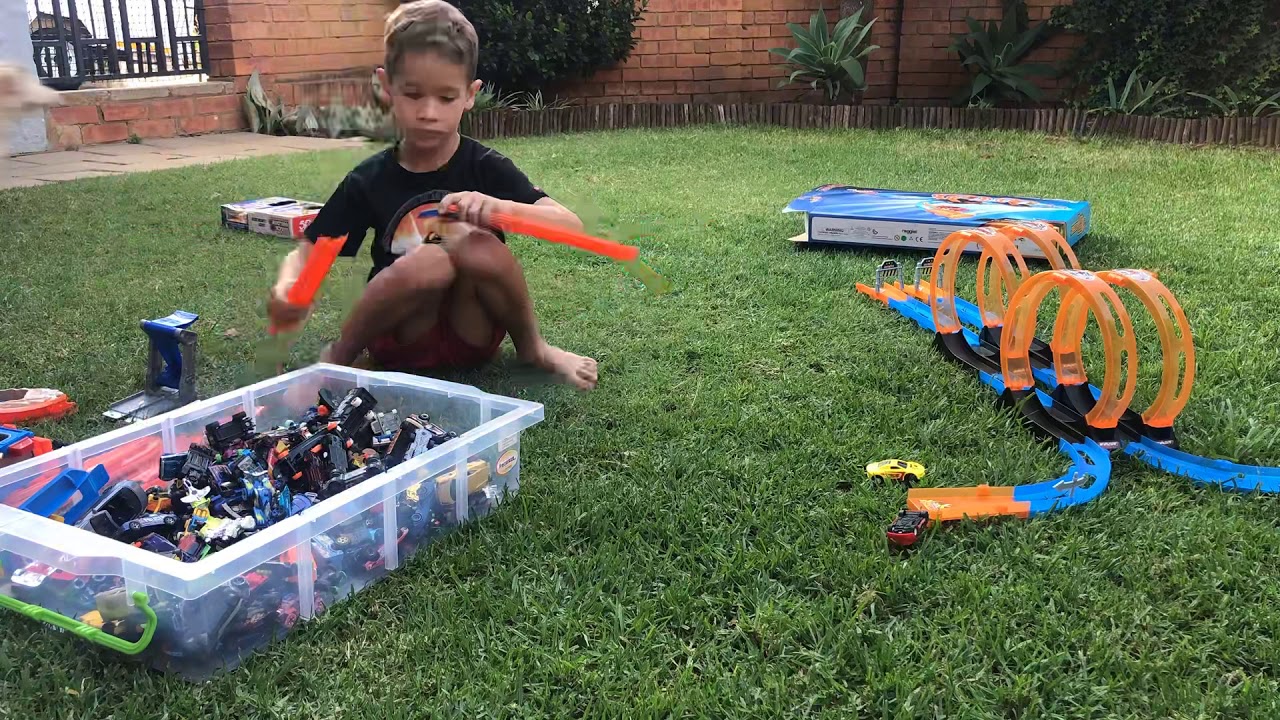 Building tracks 2 - YouTube