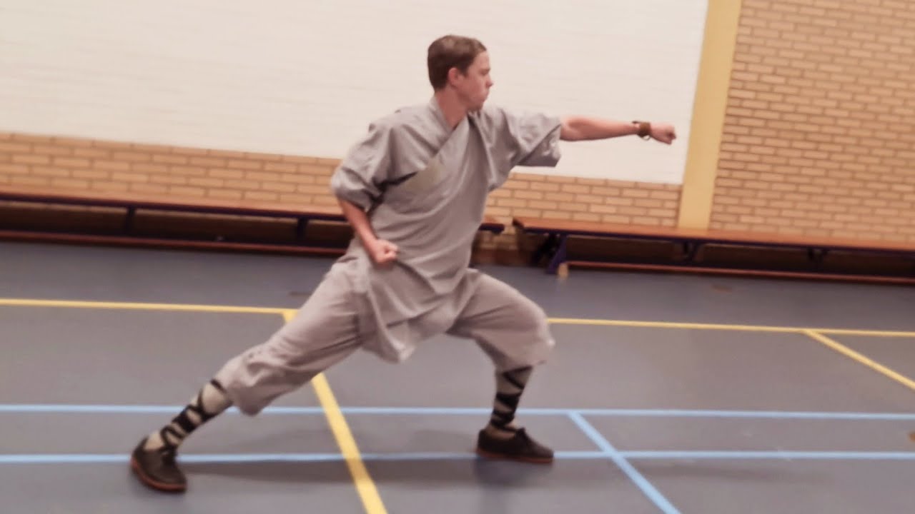 Lian Bu Quan Shaolin Kungfu - YouTube