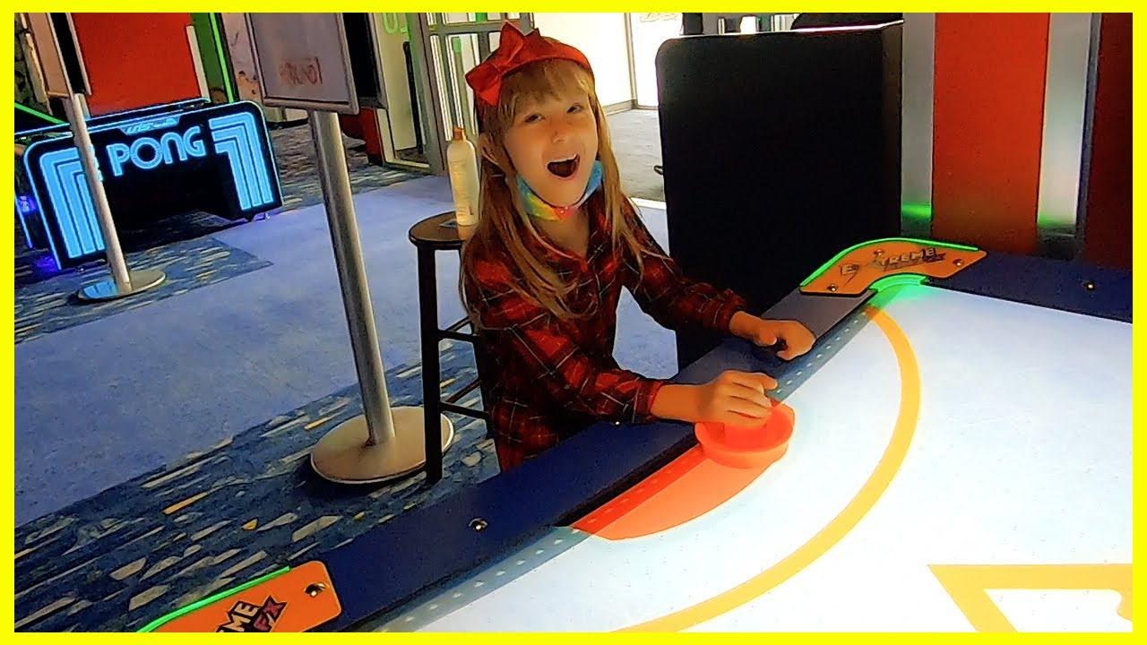 Skills tester Arcade games Amusement center Playtime fun with Eva - YouTube