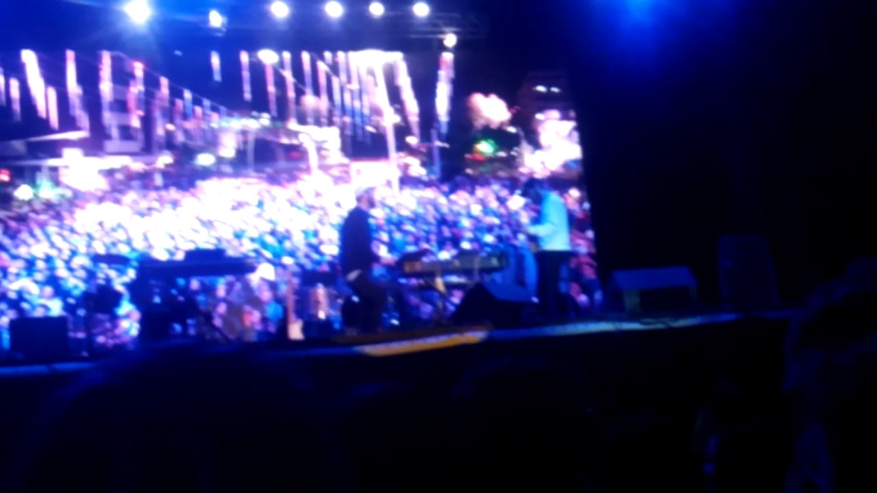 Clubz - "POPSCURO" (En Vivo Festival Epicentro 2016) Guadalajara - YouTube