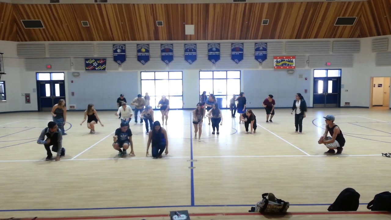 Nuview Bridge Class of 2014 Flash mob - YouTube
