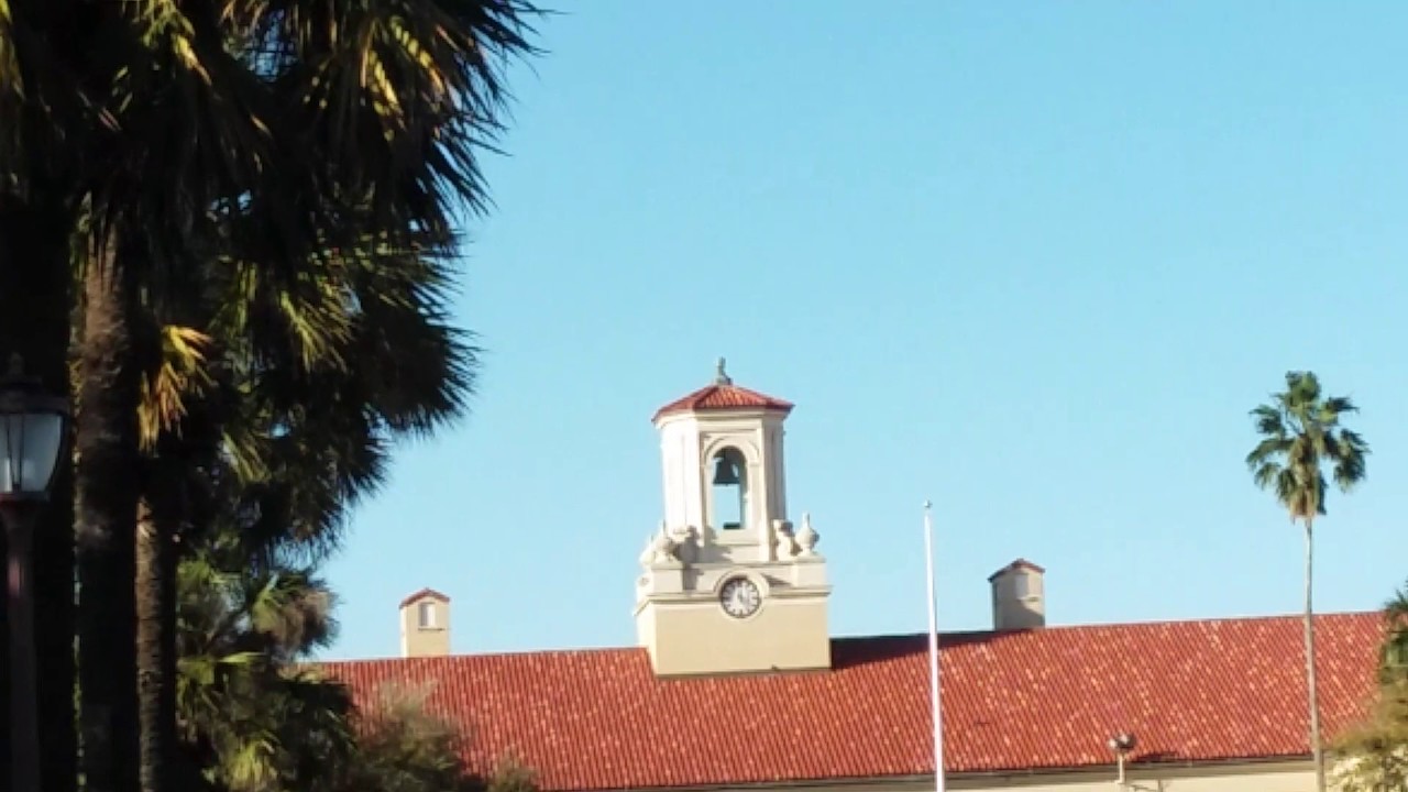 Texas A&M Kingsville University Clock Tower chimes play Fight Song ...