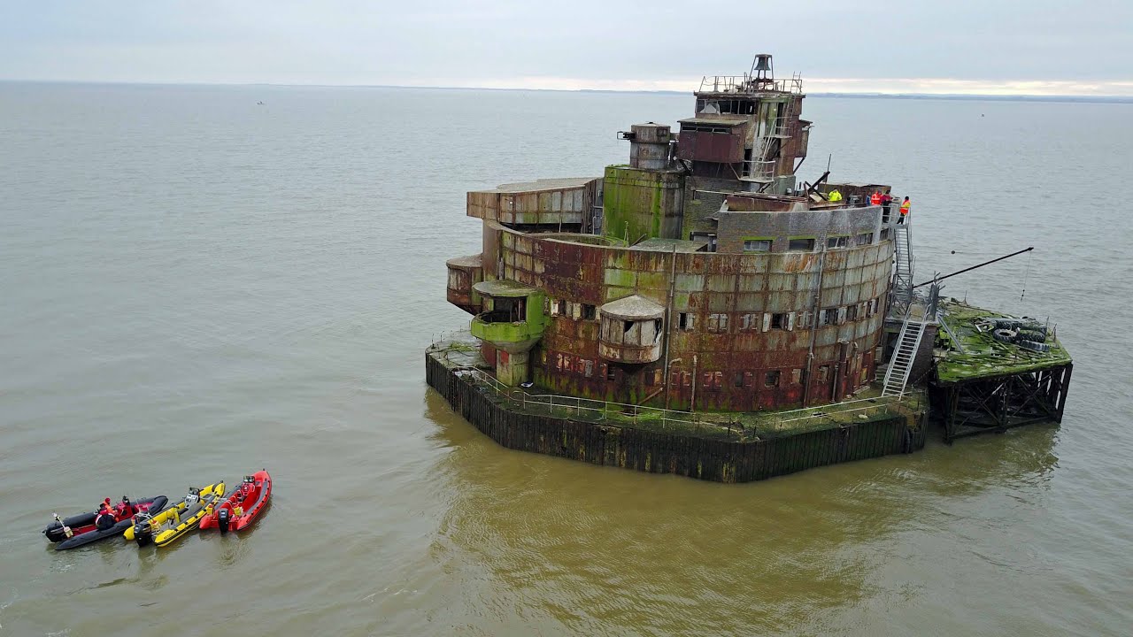 Bull Sands Fort - BBC Look North - Extreme Adventurers - Hull - Humber Estuary - Powerboat - YouTube