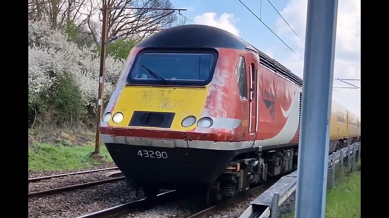 Class 43 (43290 + 43277) Network Rail Test Train passes Strayfield Road ...