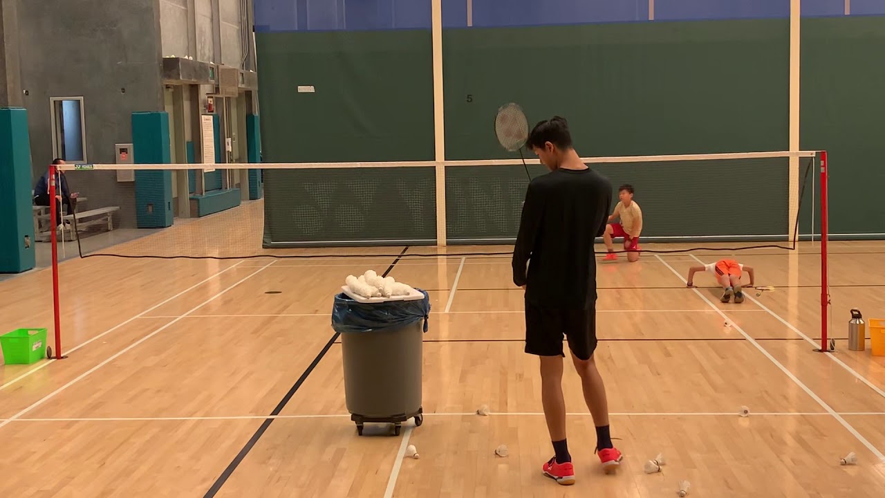 Kids training badminton - YouTube