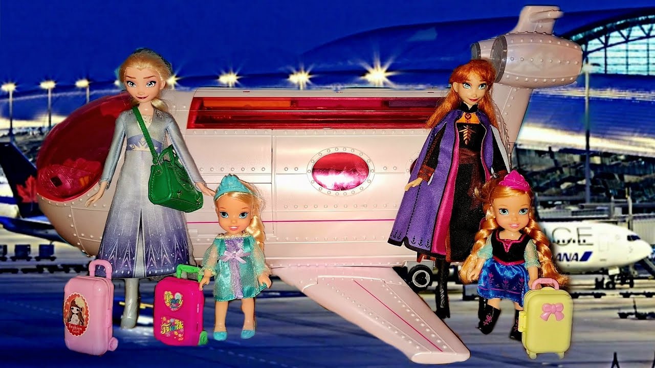 Family Vacation! Elsa & Anna Toddlers go on a travel adventure ...