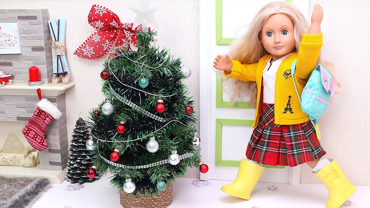 Doll Christmas vacation begins with Santa's presents! Play Dolls ...