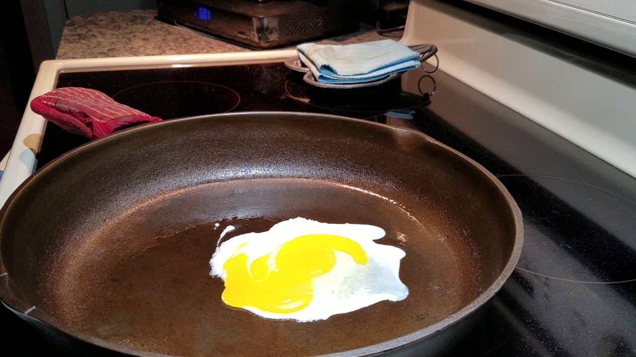 How To Break In Newly Seasoned Cast Iron on my #10 BS&R - Take 1! - YouTube