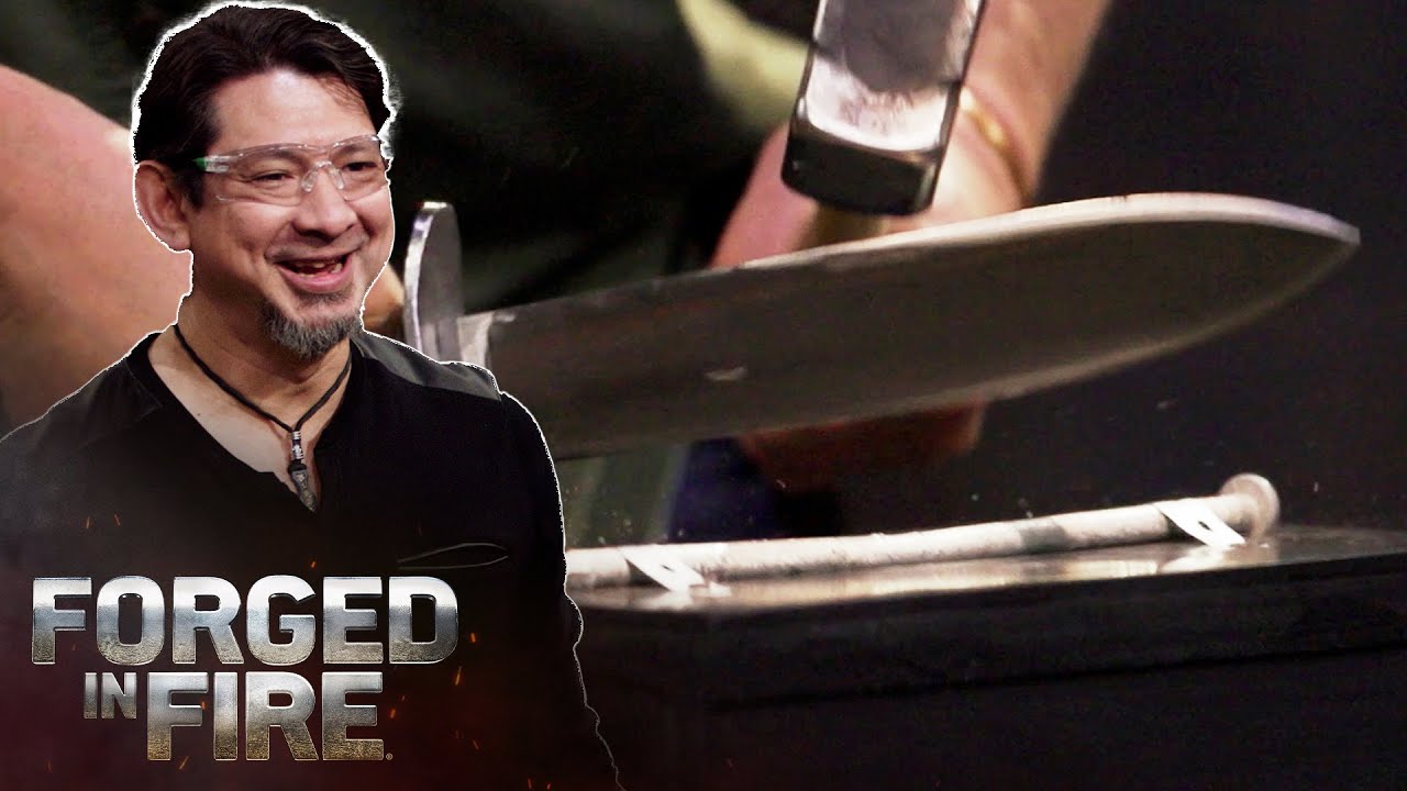 Bladesmith Breaks Out SECRET WEAPON | Forged in Fire (Season 4) - YouTube