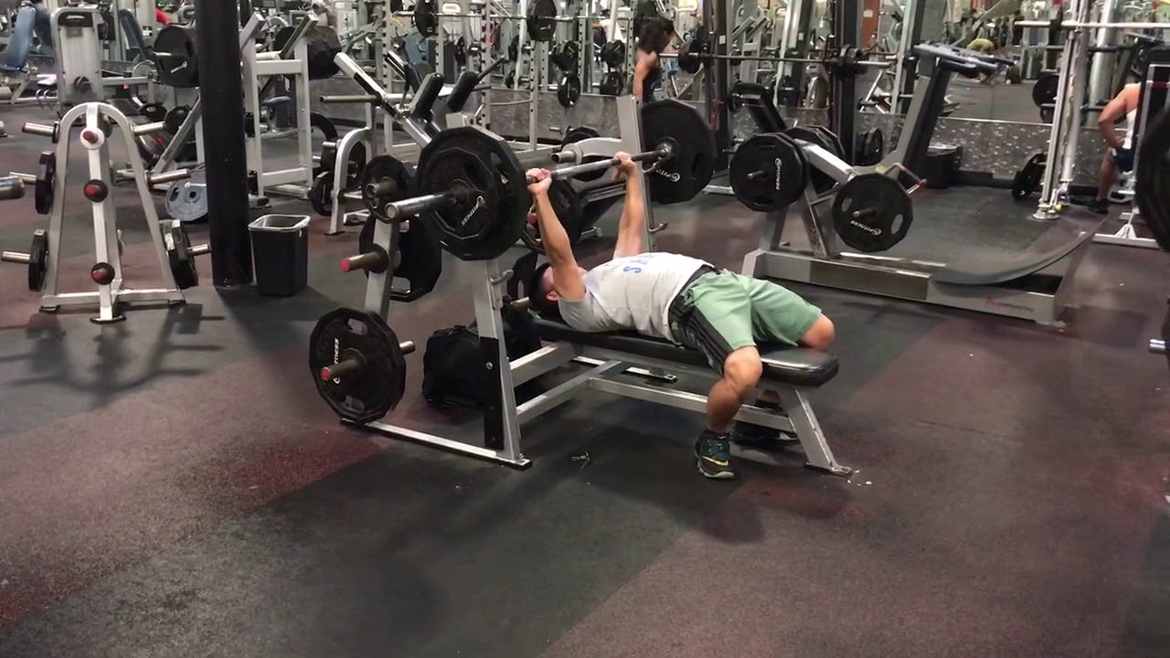 Bench 185 lbs 70% 1RM - YouTube