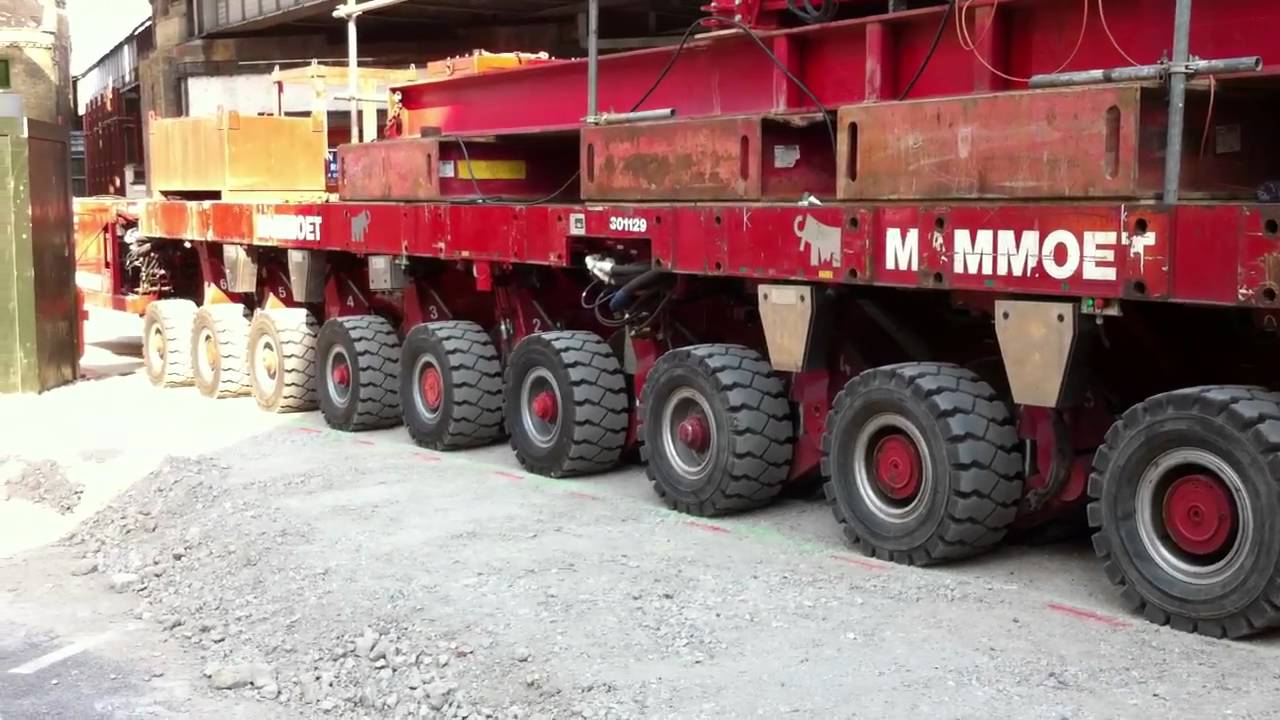 Mammoet SPMT's moving 1200t bridge. - YouTube